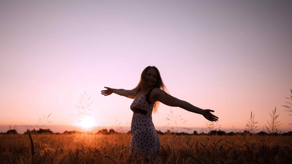 Living in Peace: Achieving Inner and Outer Harmony